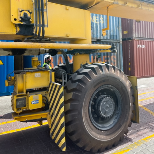 MB300 Tyre - E3/L3 for Container Handling Equipment