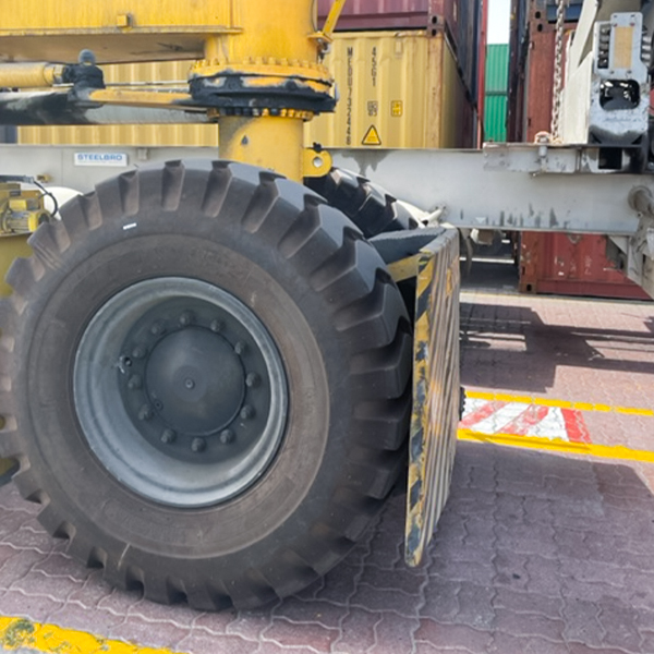 MB300 Tyre - E3/L3 for Container Handling Equipment